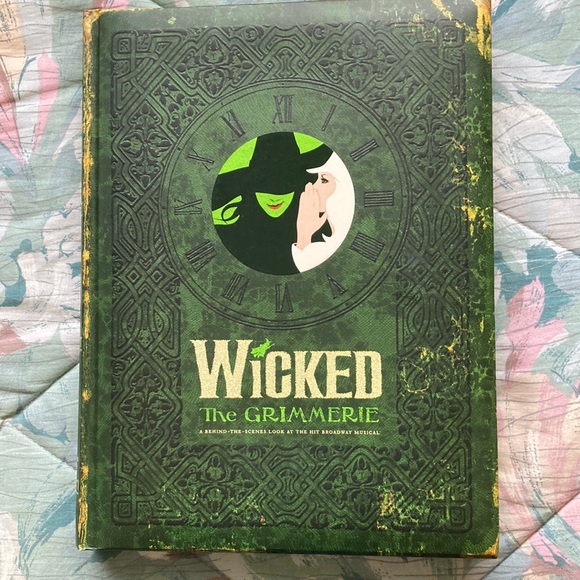 Accents | Wicked The Musical Complete Book Of The Story Characters ...